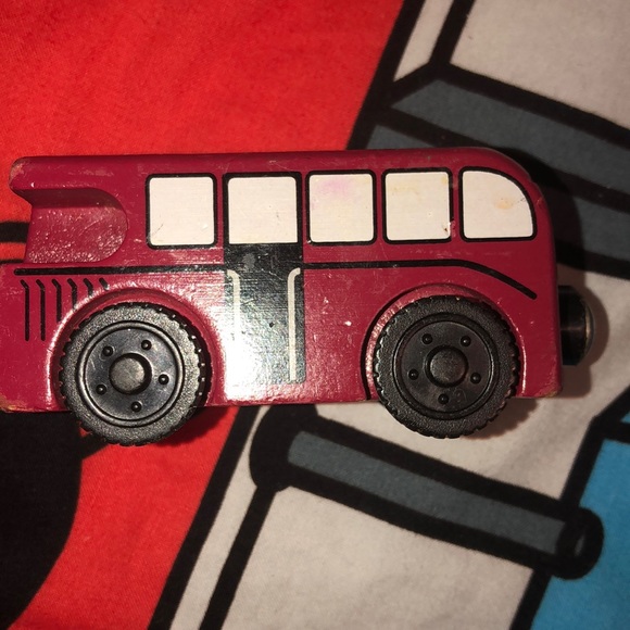 Thomas & Friends | Toys | Thomas The Train Wooden Bertie Bulgy Bus ...
